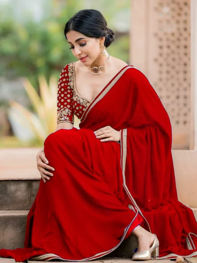 Plain Red Saree With Black Blouse Buy Sourbh Sarees Solid/Plain