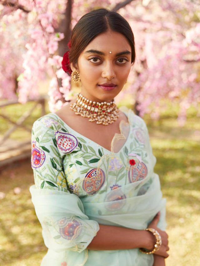 Simple Blouse Design to Look Stylish Every Day - Designer Blouse