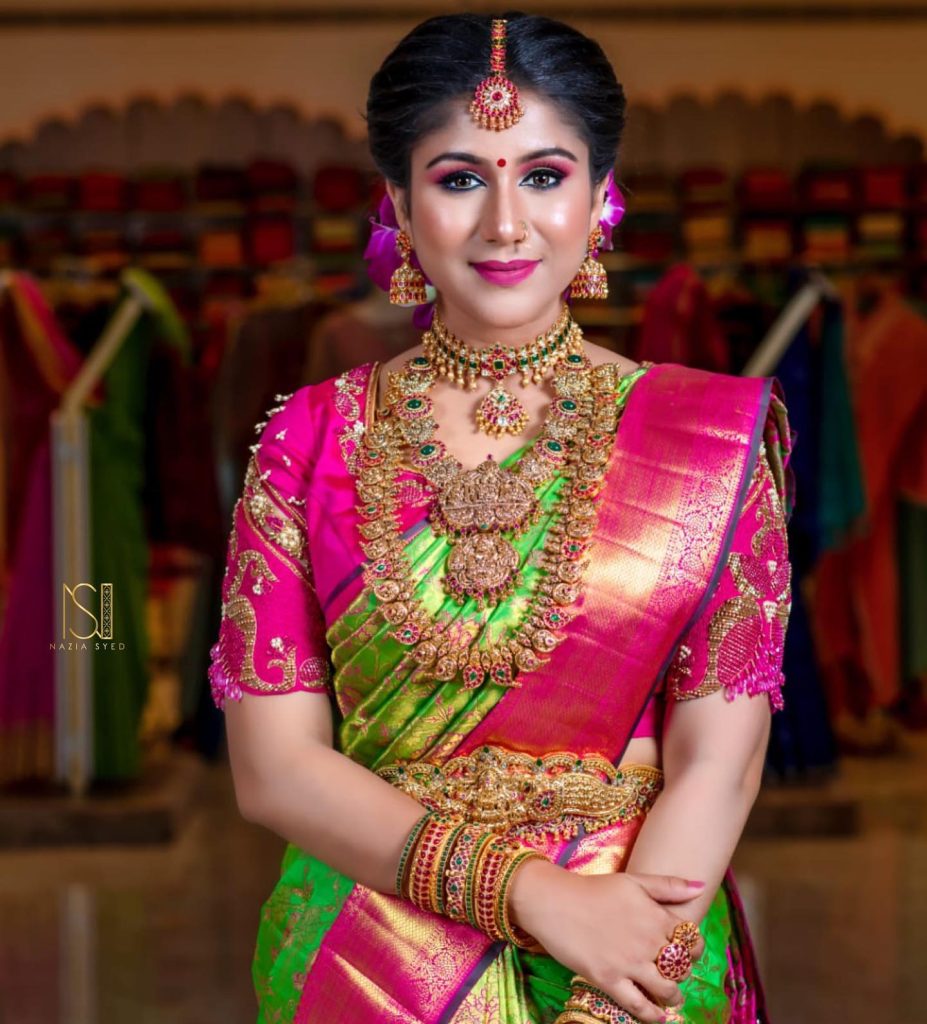 Latest Trendy Simple Rani Color Blouse Designs For Silk Sarees