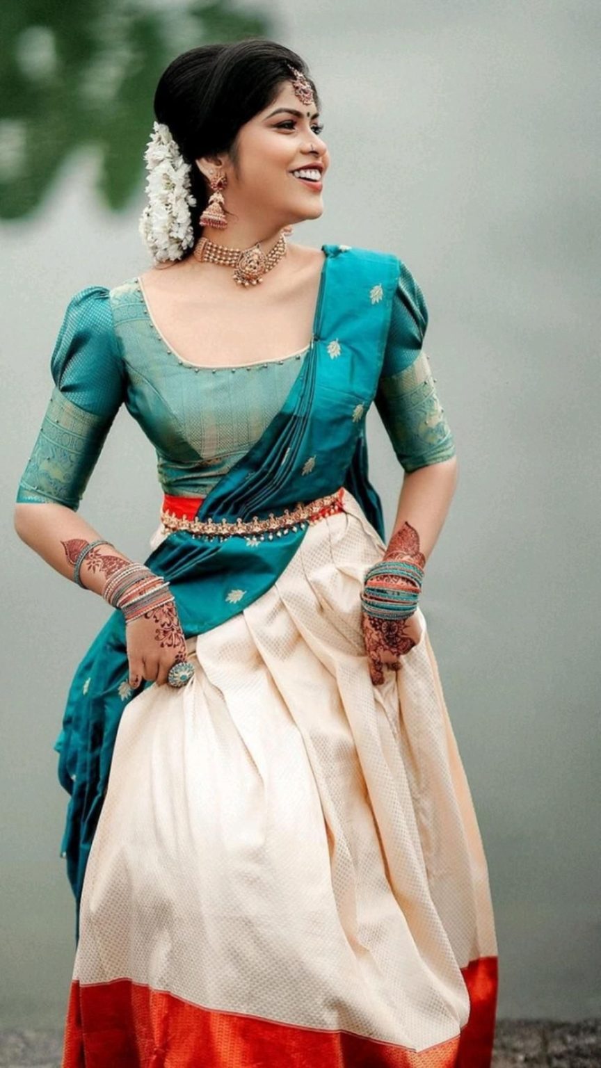 Top 25+ Most Famous Kerala Saree Blouse Designs Front And Back