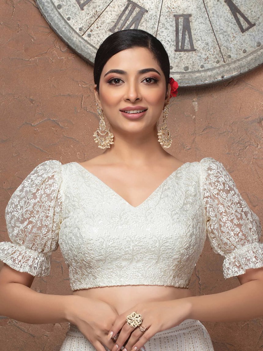 25 Stunning White Blouse Designs for Every Occasion