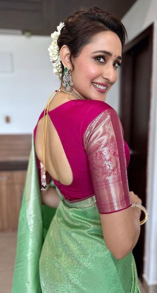 25+ Stylish Blouse Gala Designs to Try in 2025