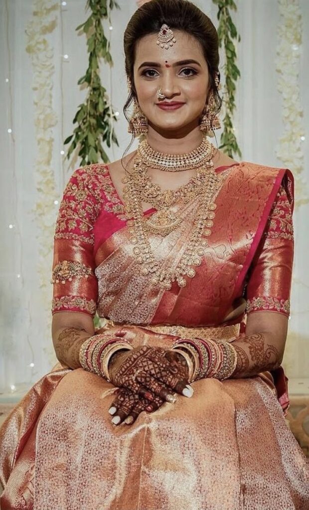 Top 24 Hand Work Blouse Designs for a Stunning Ethnic Look