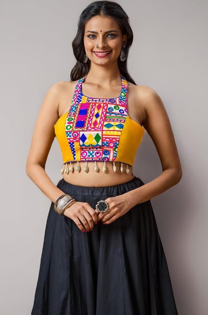 15 Perfect Ghagra Blouse Designs for Navratri and Garba Nights