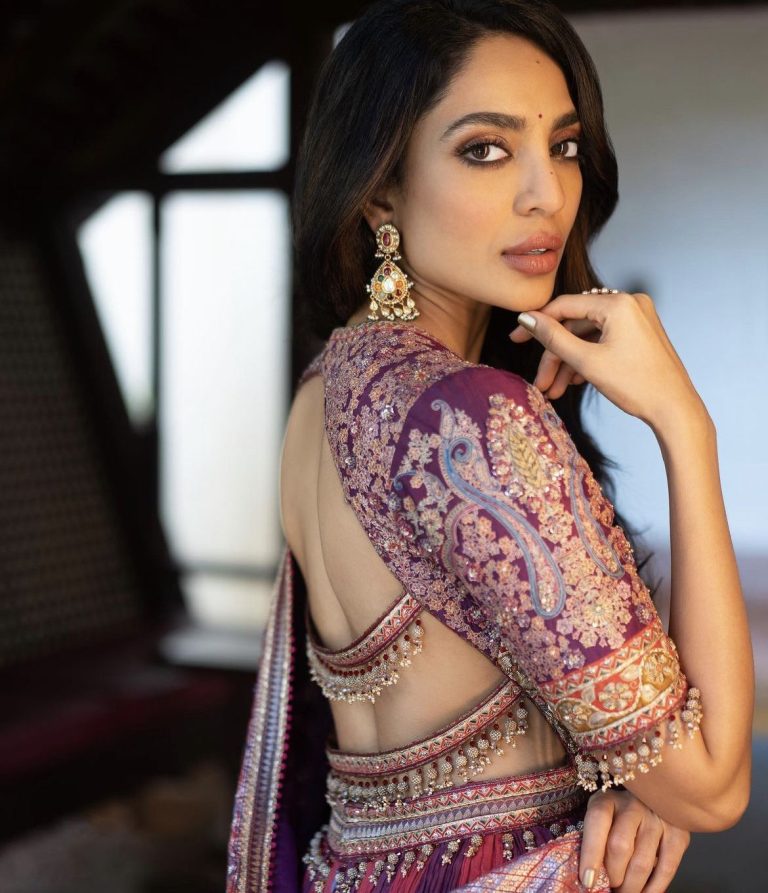 Top 20 Bold Blouse Designs to Make Your Saree Look Stunning